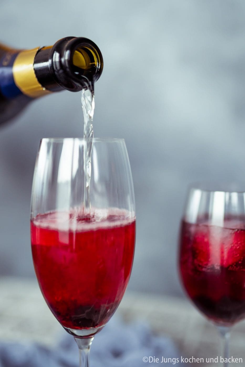 Kirsch-Basilikum Spritz_zwiesel_glas-2 | Die Jungs Kochen Und Backen
